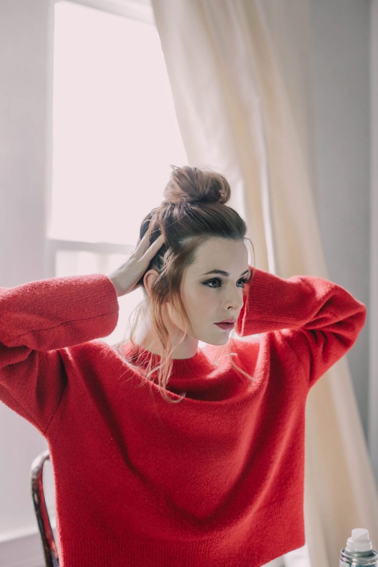 How To: The Messy Undone Bun - Sea of Shoes