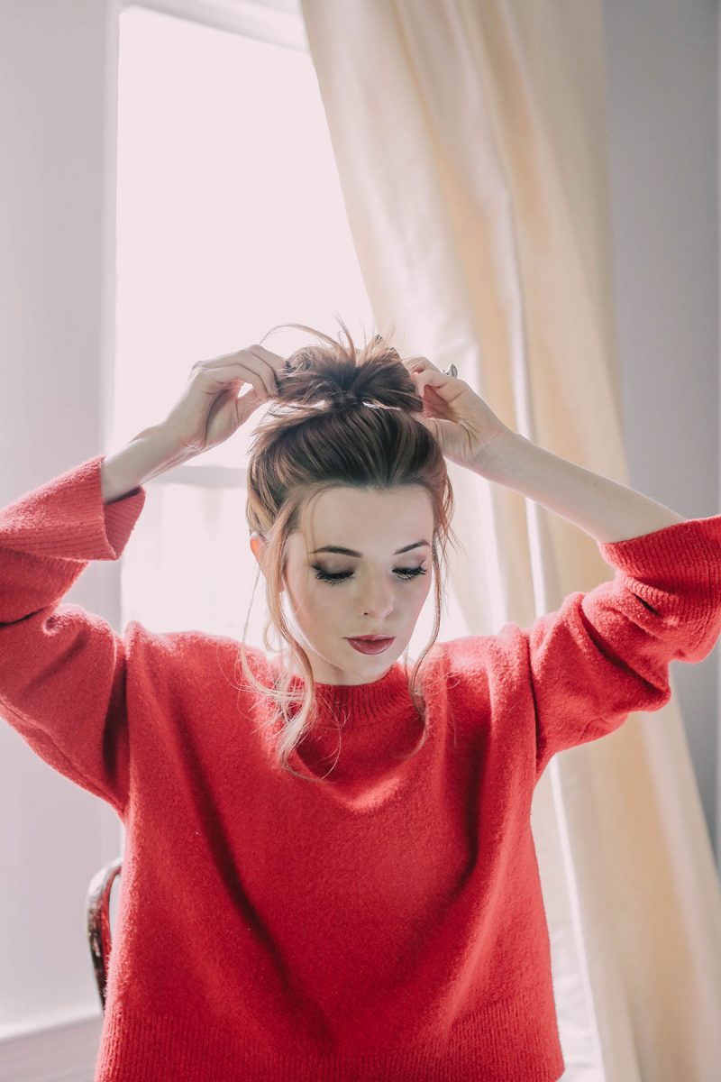 How To: The Messy Undone Bun - Sea of Shoes