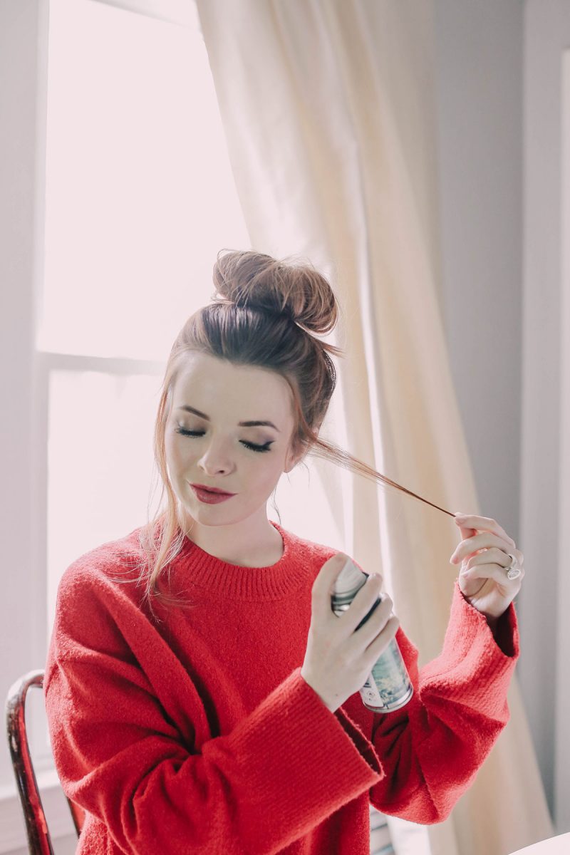 How To: The Messy Undone Bun - Sea of Shoes